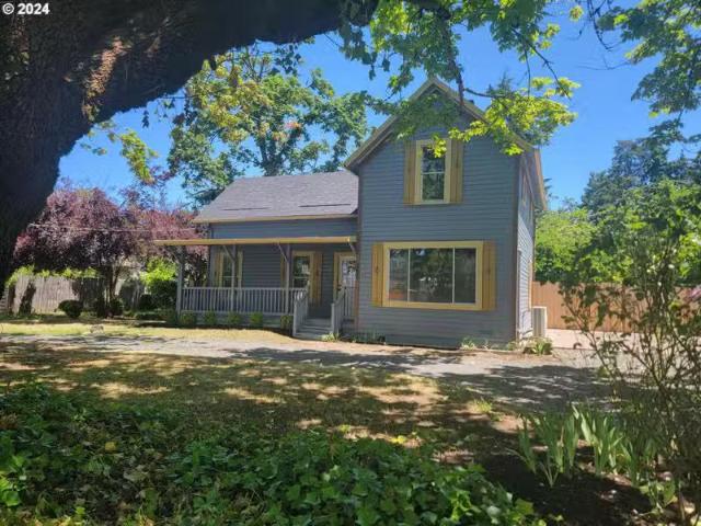 257 16TH ST, SPRINGFIELD, OR 97477 Single Family Residence For.