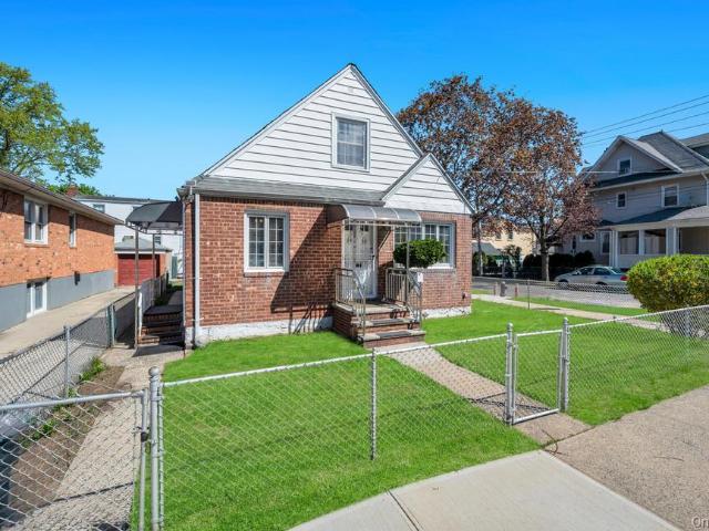257 1 th Road | Compass