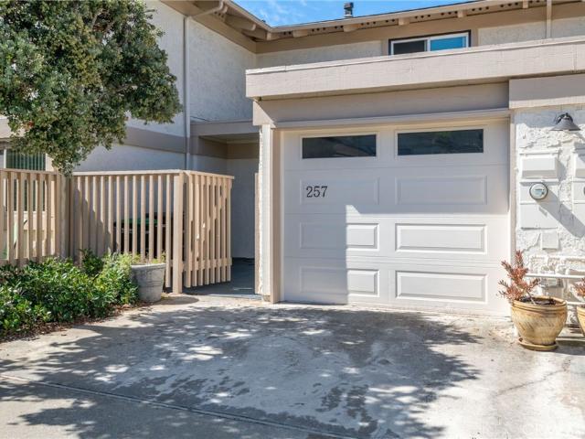 257 Avenida Adobe
