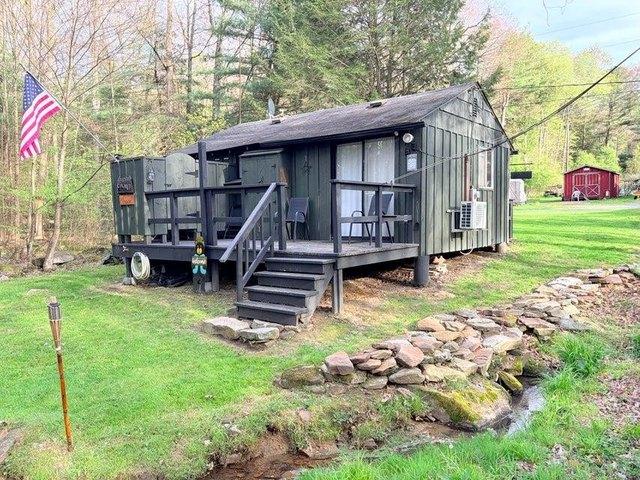 257 Dean Miller Ln, Clarington, PA 15828