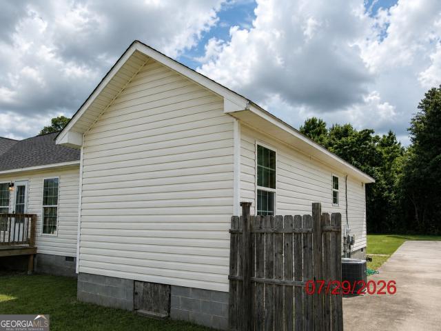 257 E Railroad Street