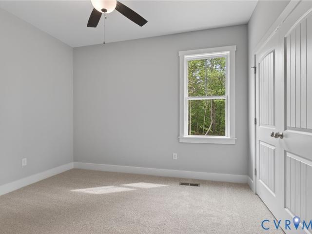 257 E Sunrise Dr, Warsaw, VA 22572 | MLS #2614