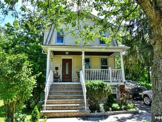 257 Epps Ave, Englewood, NJ 07631