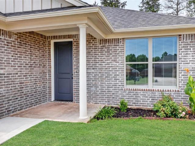 257 Oak Valley Drive