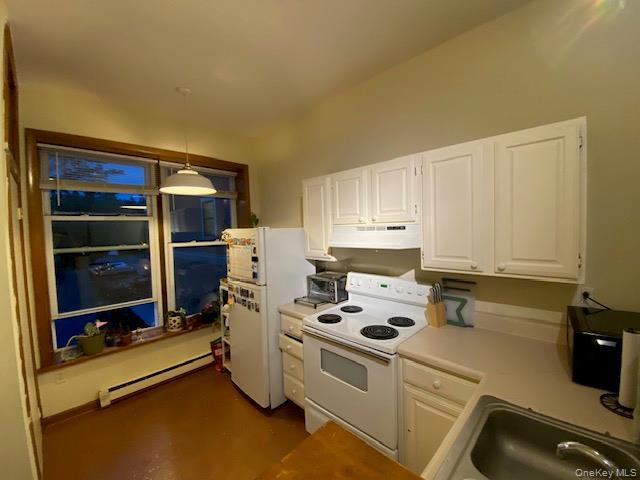 257 Main St. 257B