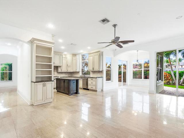 257 N Spoonbill Ln, Jupiter, FL 33458 | MLS #B26010 | Compass