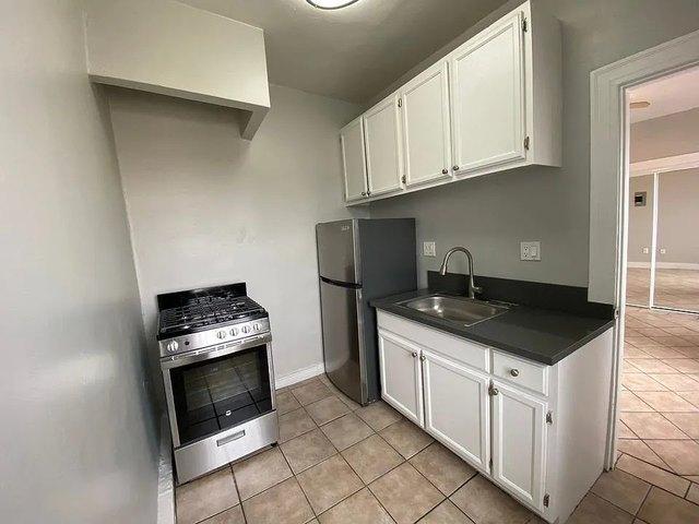 257 S Kenmore Ave, Los Angeles, CA 90004