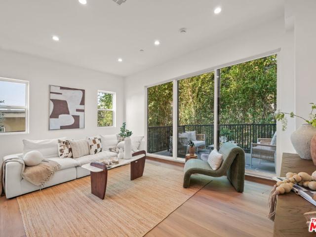 257 S Park View St, Los Angeles, CA 90057 | Compass