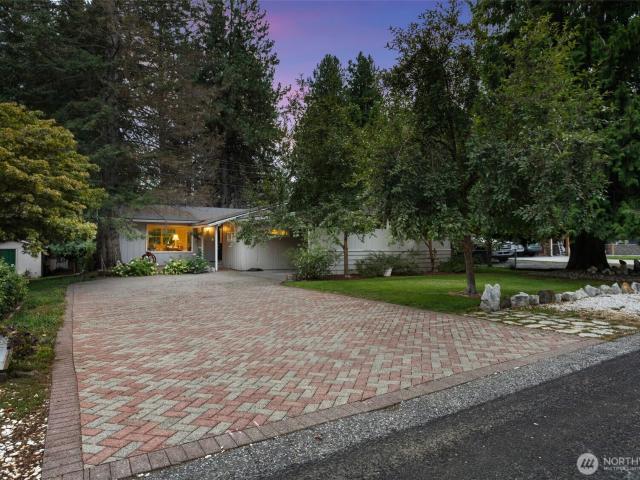 257 Scholze Street
