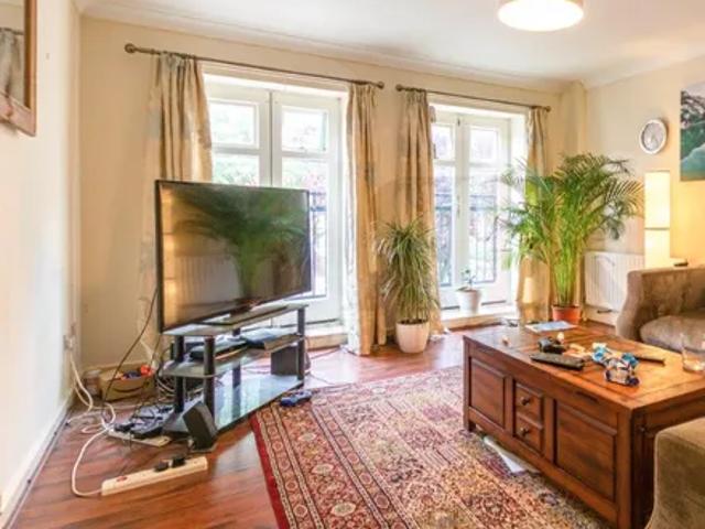 257 Sherrard Road, London, E12 6TU, United Kingdom | 4 bed apartment for rent #165477612 | Rentberry