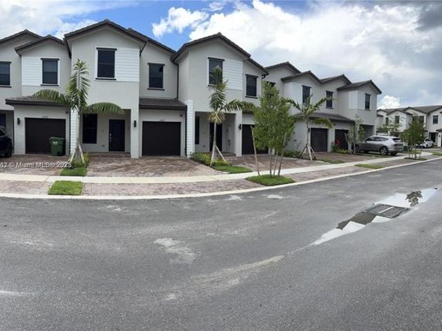 257 SW 159th Ct, Pembroke Pines, FL 33027