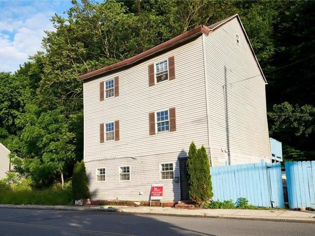 257 Peacock St Unit 255, Pottsville, PA 17901