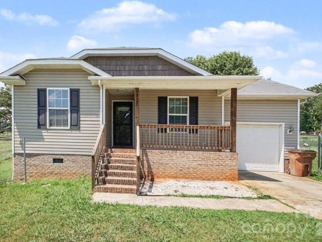 257 Periwinkle St, Lincolnton, NC 28092