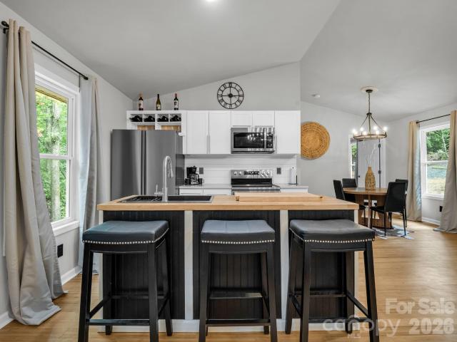 257 Roadrunners Cir, Lake Lure, NC 28746 | MLS #4289