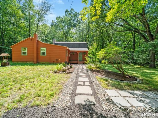 257 Reynolds Dr, Coventry, CT 06238