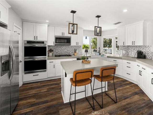 257 W 59th