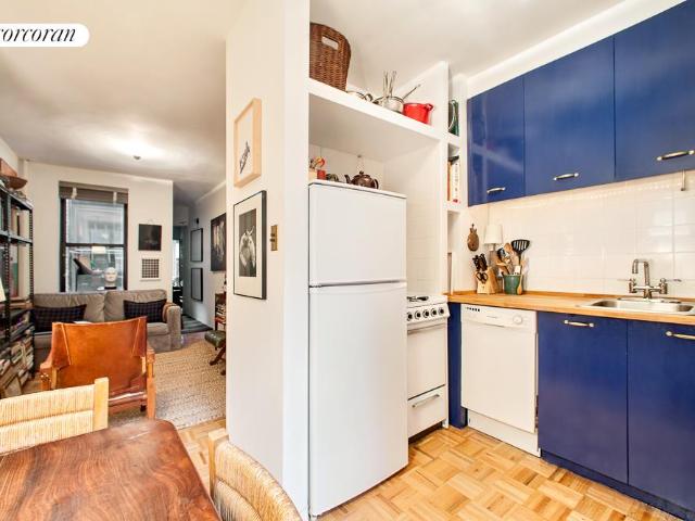 257 W 12TH Street 4E