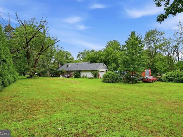 257 W Mount Pleasant Ave, Ambler, PA 19002