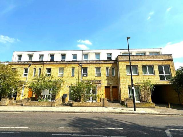 257 Westferry Road, London E14 1 bed apartment to rent £1,800 pcm £415 pw