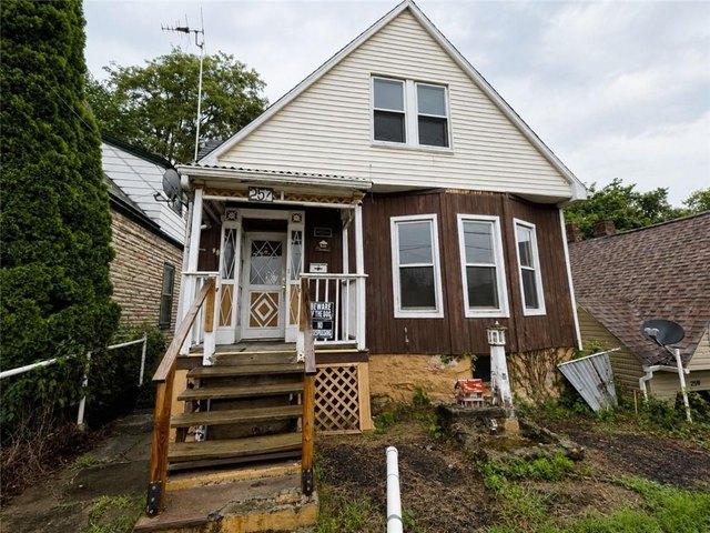 257 Thompson Ave, Donora, PA 15033