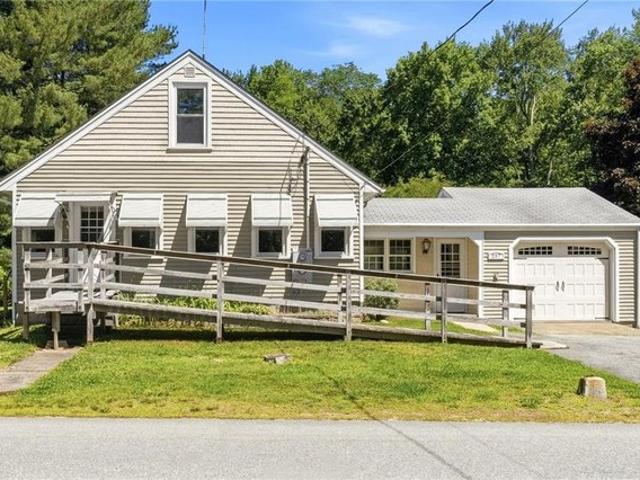 257 Union Ave, Burrillville, RI 02859