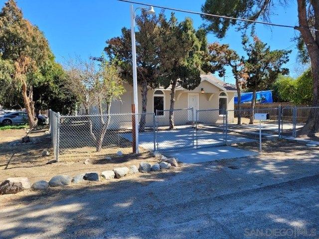 25842 4th St, Hemet, CA 92544