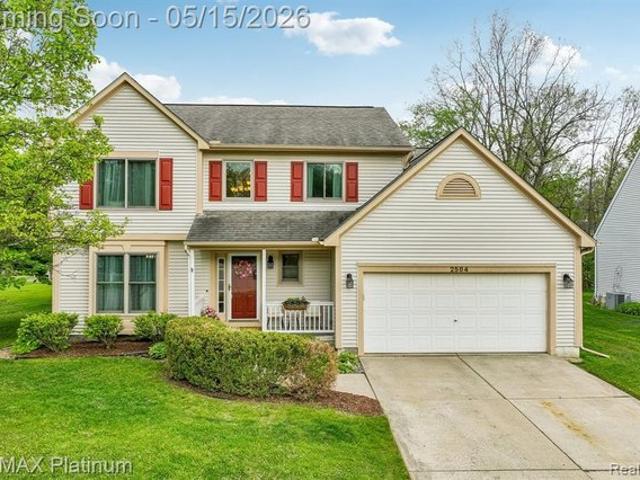 2584 Birchwood Dr, Oceola Township, MI 48855