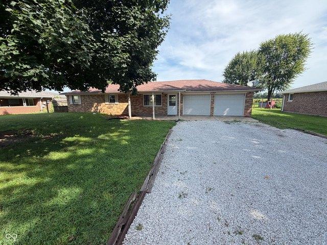 2584 E Phylbeck Ave, Terre Haute, IN 47805