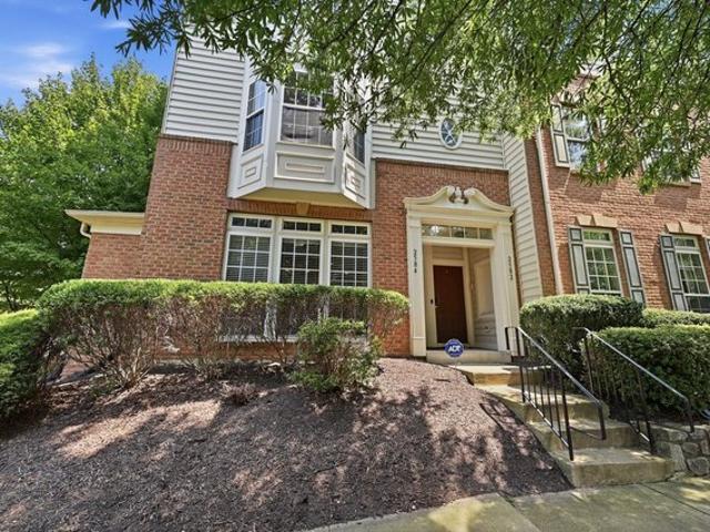 2584 Eastbourne Dr, Woodbridge, VA 22191