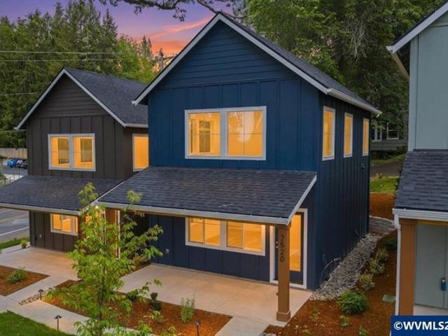 2584 Gilbert St SE, Salem, OR 97302