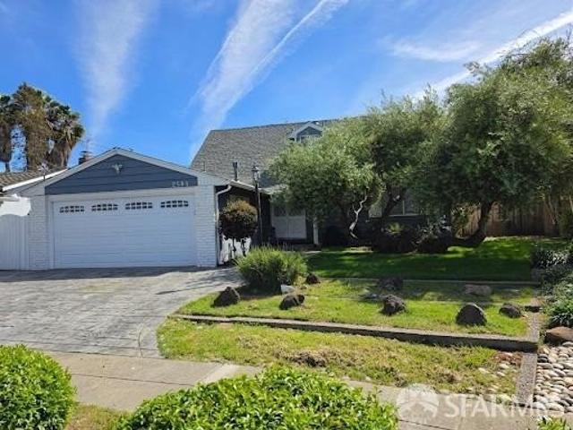 2584 Phelan Ave, Hayward, CA 94545