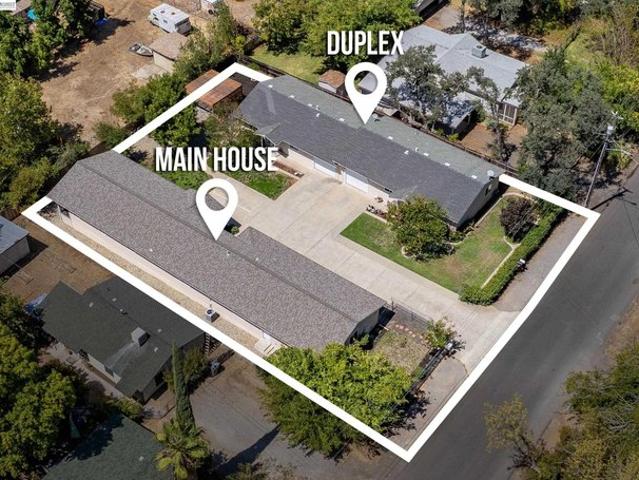 2584 Reservoir Ln, Redding, CA 96002