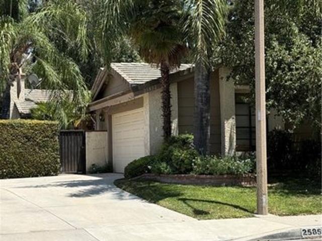 25852 Estaban Dr, Valencia, CA 91355