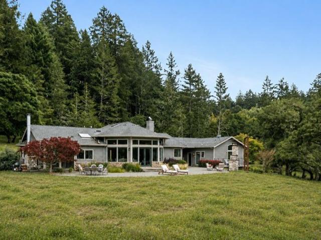 2585 Marra Rd, Occidental, CA 95465