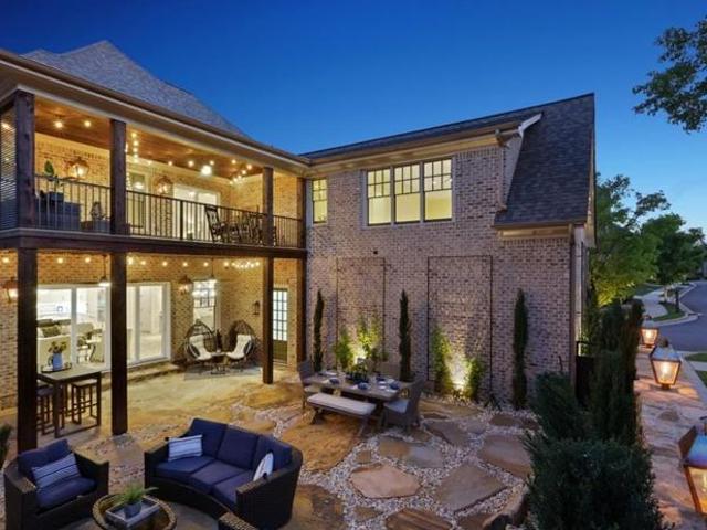 2585 Middle Coray Cir, Marietta, GA 30066