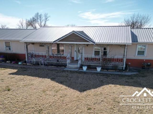 2585 N Sherlock Rd, Garden City, KS 67846