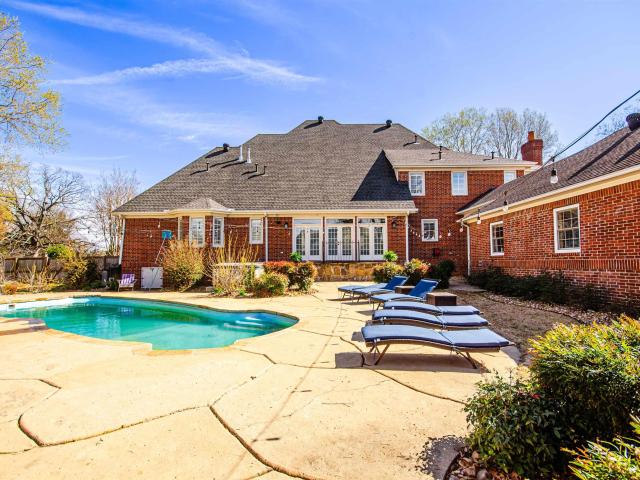 2585 Adamsbrooke Drive