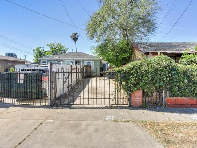 2585 Beaumont St, Sacramento, CA 95815