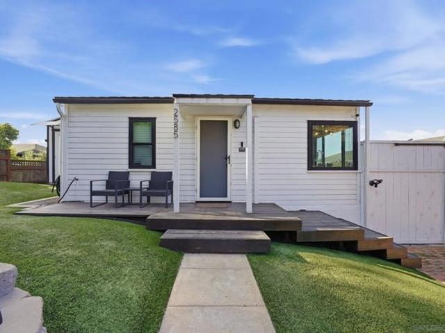 2585 J St, San Diego, CA 92102