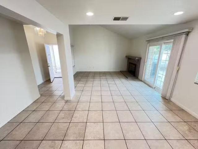 2586 N River Trail Rd Houses in Orange, CA