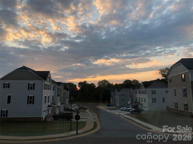 2586 Grantham Place Dr, Fort Mill, SC 29715
