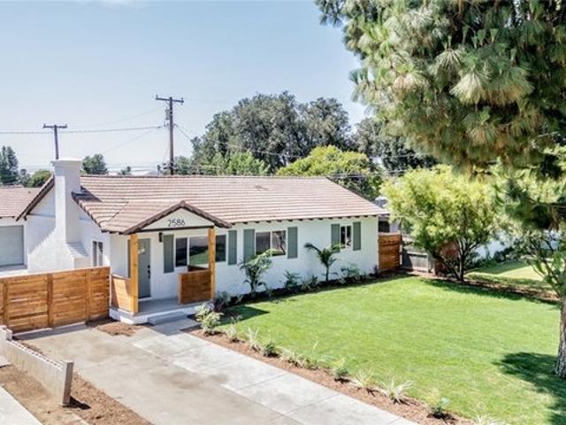 2586 Prospect Ave, Riverside, CA 92507