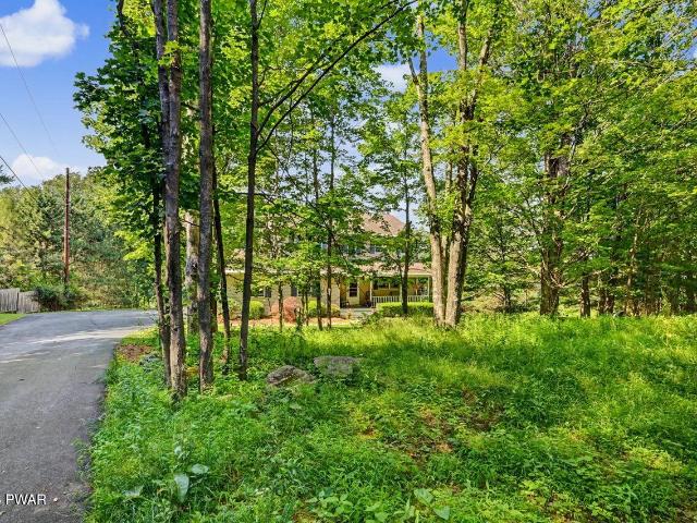 2587 Lake Ariel Highway