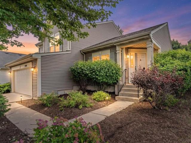 25880 W Brooks Farm Rd, Round Lake, IL 60073