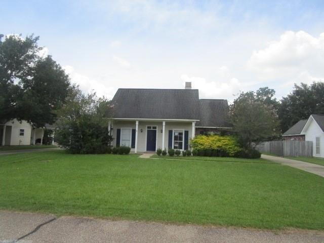 25889 Regency Ave, Denham Springs, LA 70726