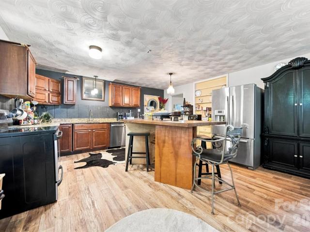 2588 Old Shelby Road
