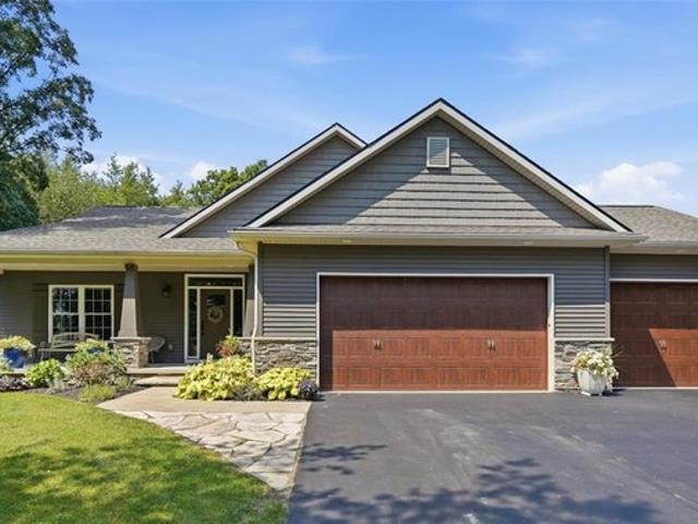 2588 Cheltenham Knl, Marion Township, MI 48843