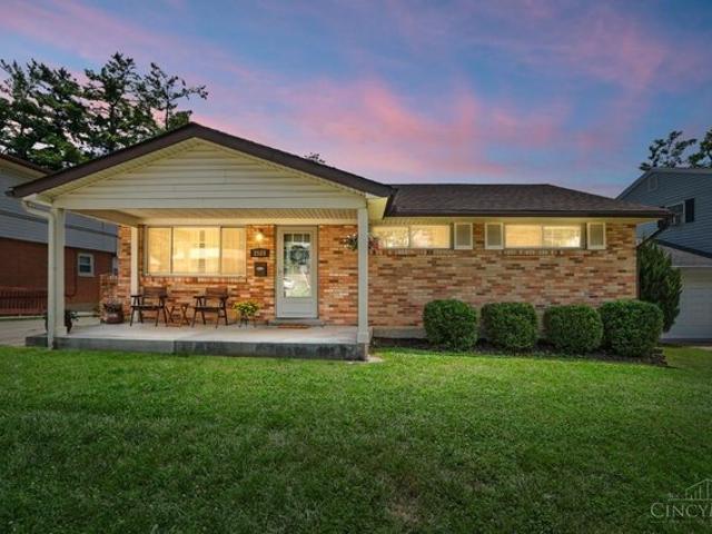 2588 Petworth Ct, Reading, OH 45236