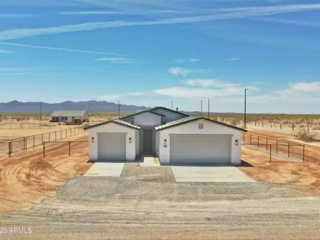 25893 W Running Deer, Wittmann, AZ 85361 MLS 6851779