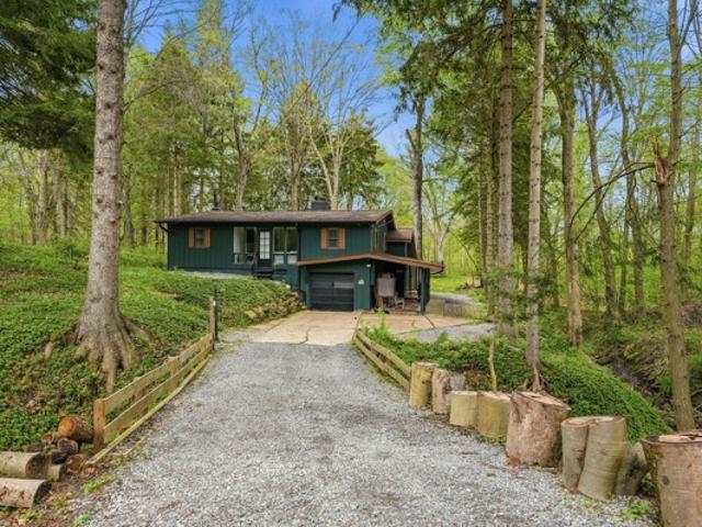 2589 Beechwood